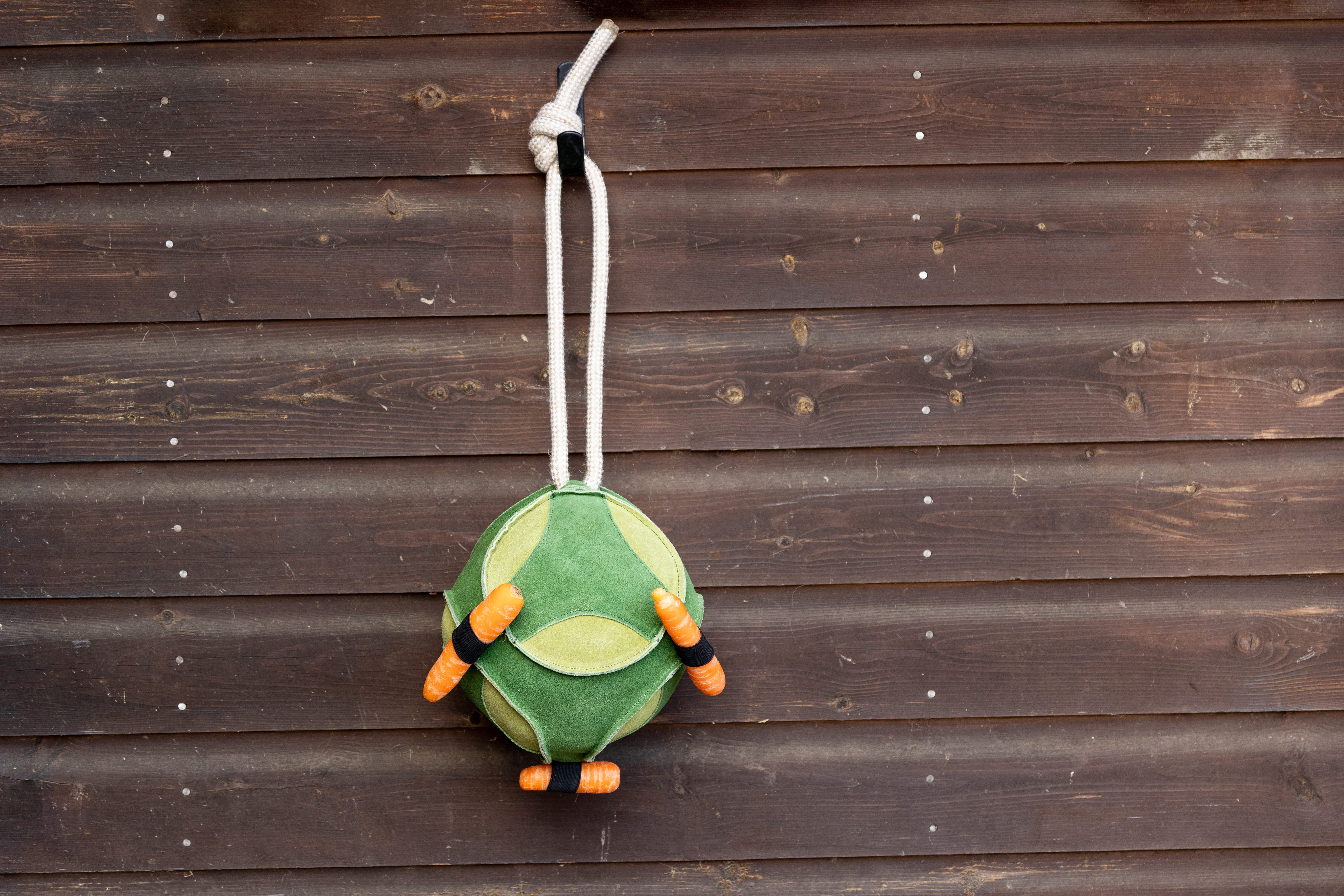 Hy Equestrian Stable Toy Brussel Sprout - Battles